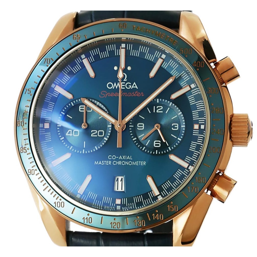 Omega Speedmaster MASTER CHRONOMETER Gold - Blau – Jetzt entdecken ...